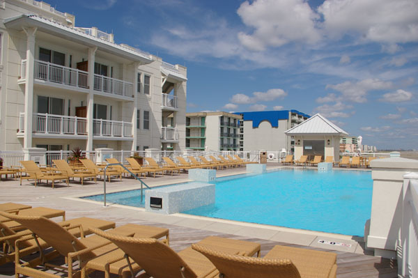 Luxury Resort & Hospitality Pool Design by Wallover Architects